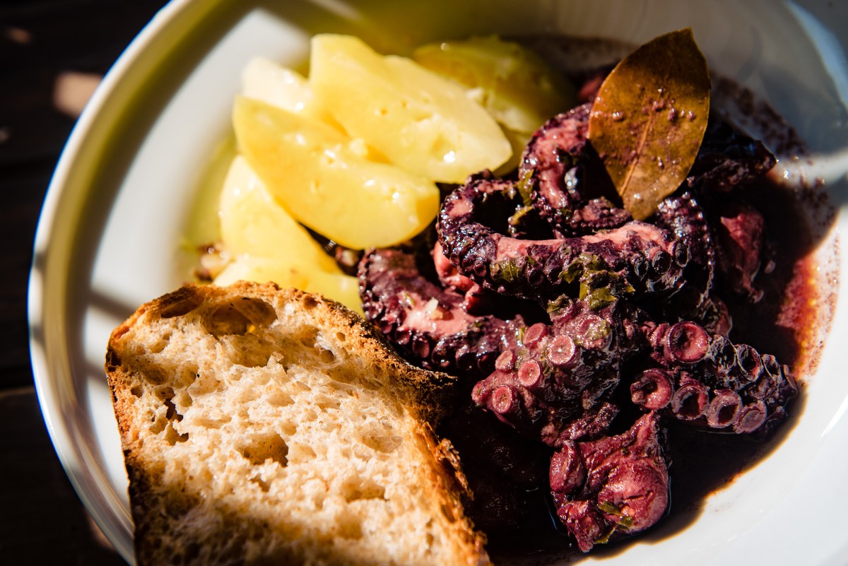 Polpo Ubriaco – Drunken Octopus – Polenta & Baccalá