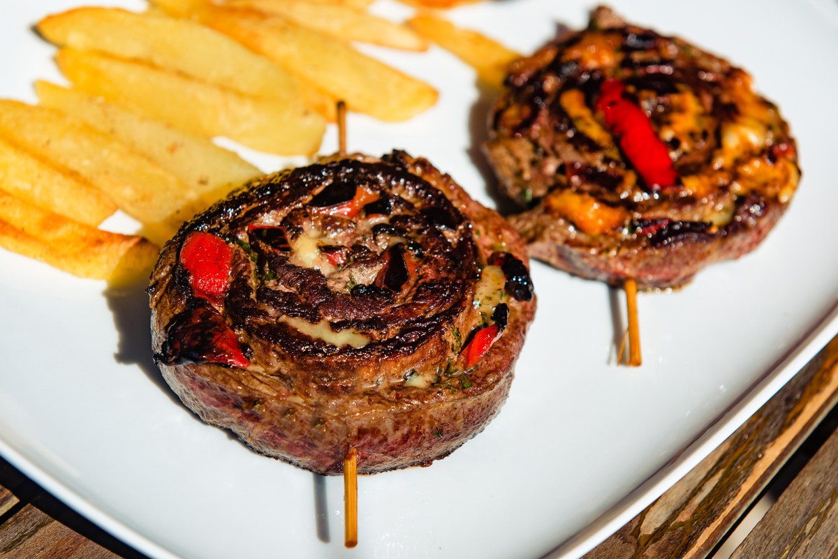 Skirt Steak Roll, with Ragusano Cheese and Bell Peppers – Polenta & Baccalá